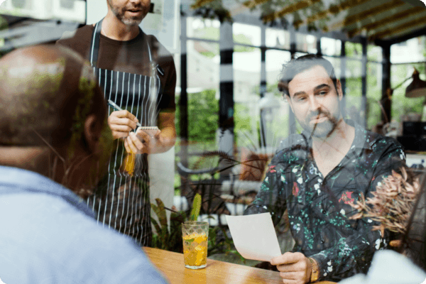 Restaurant Tipping 101: Essential Etiquette and Policies Explained