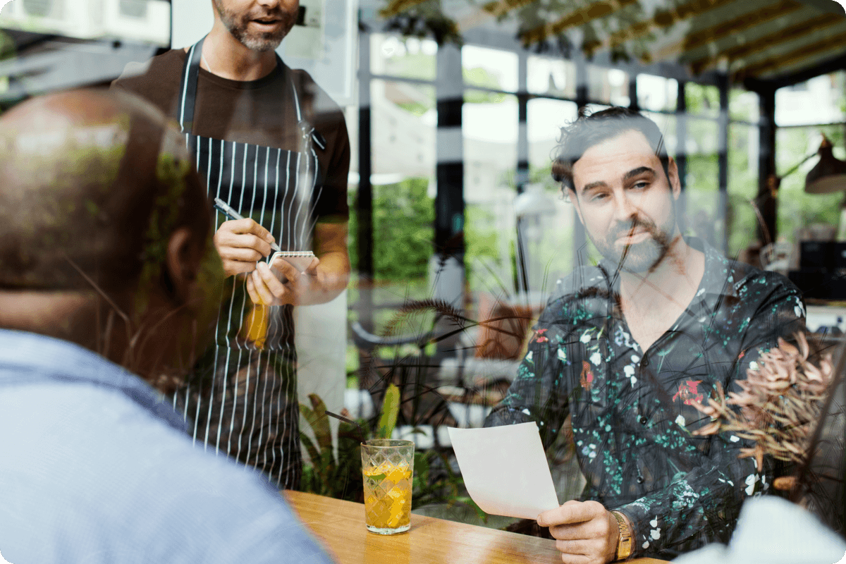 Restaurant Tipping 101: Essential Etiquette and Policies Explained