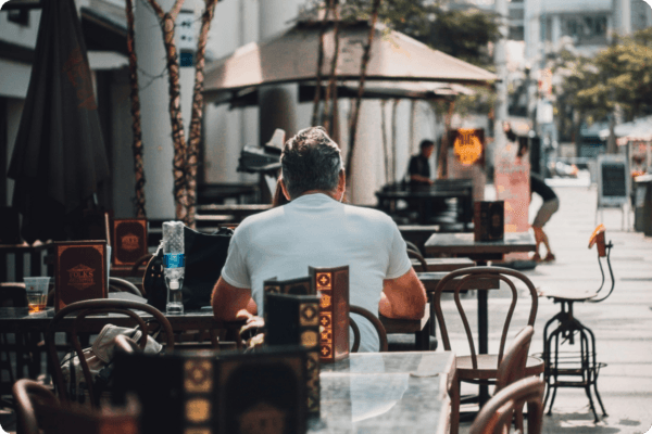 Restaurant Tipping 101: Essential Etiquette and Policies Explained